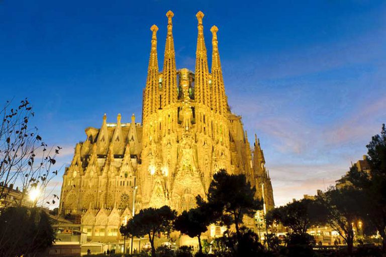 Paris: City of Light (Grades 6-9) – Virtual Field Trip